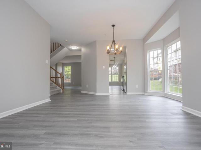 556 Mockingbird Way