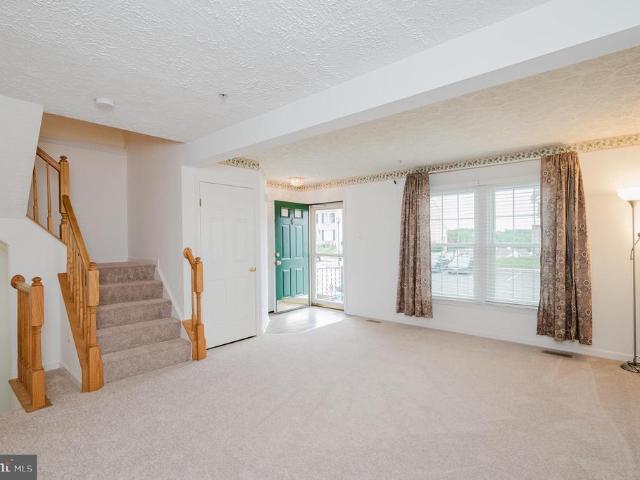 556 Macintosh Circle