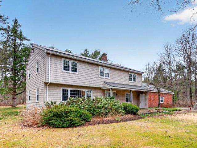 556 Mere Point Rd, Brunswick, ME 04011