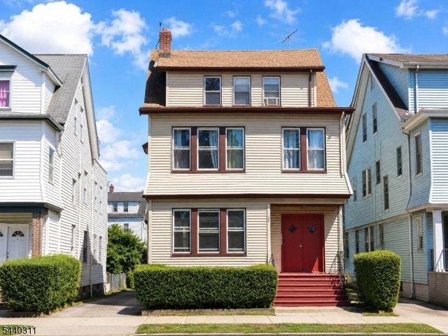 556 S Clinton St, East Orange, NJ 07018