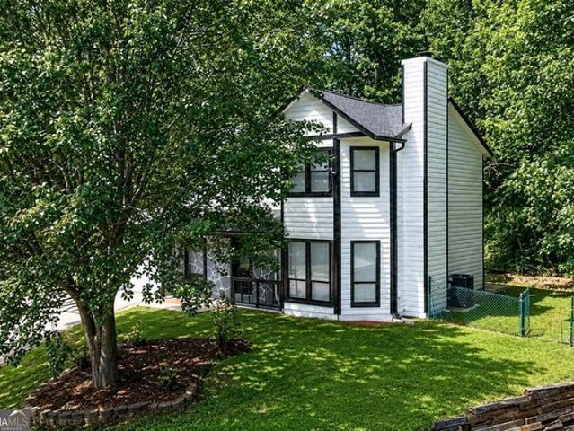 556 Sunfield Dr NW, Lilburn, GA 30047