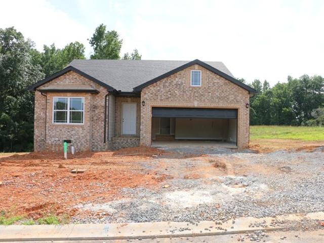556 Willow Park Dr, Clarksville, TN 37043