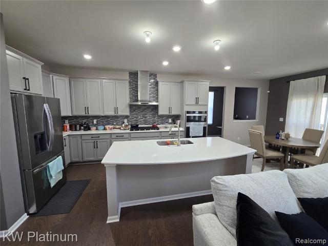 55740 Beacon Shore Drive