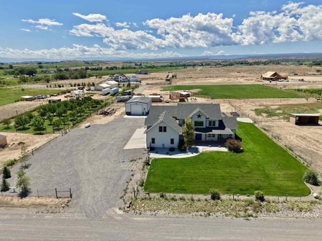 55744 Fuchsia Ln, Olathe, CO 81425