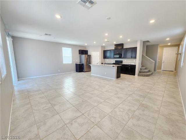 5574 Autumn Cliffs Way