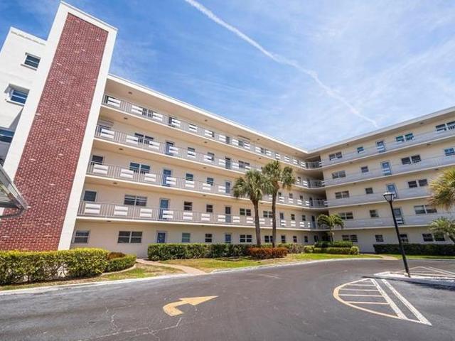 5575 Gulf Blvd #140, Saint Pete Beach, FL 33706