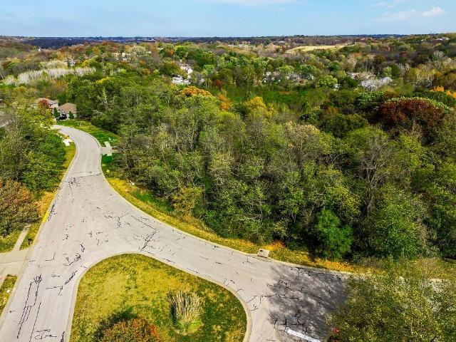 5575 Heritage Hill Rd, Parkville, MO 64152 | MLS #2605