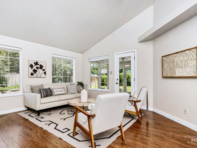 5578 S Alyssum Pl