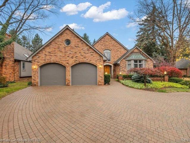 5579 Pine Brooke Court, Bloomfield Hills, United States, MI