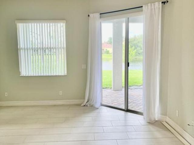 5579 55th Ave, Vero Beach, FL 32967