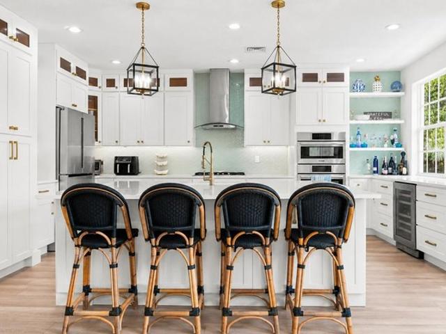 5570 NE Trieste Way, Boca Raton, FL 33487