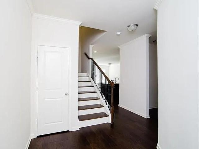 5570 Lightheart Court