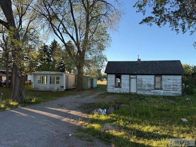 5571 E Iona Rd, Iona, ID 83427