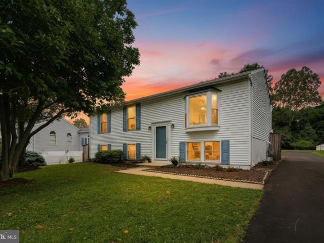 5571 Hunting Horn Dr, Ellicott City, MD 21043