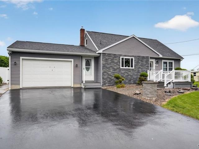 5571 Louis Ave, Brewerton, NY 13029