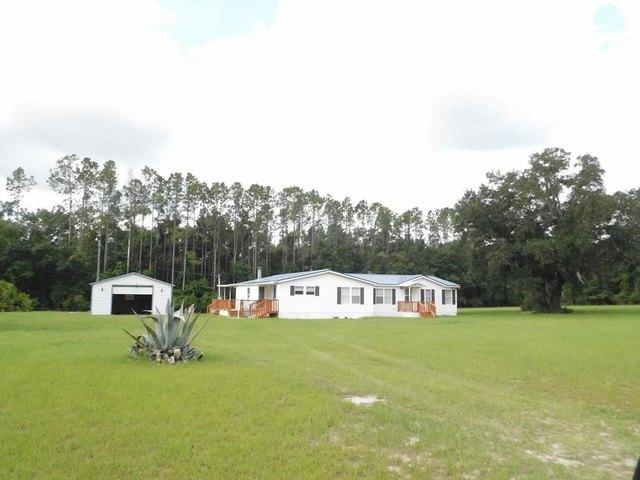 5571 SE 39th St, Trenton, FL 32693
