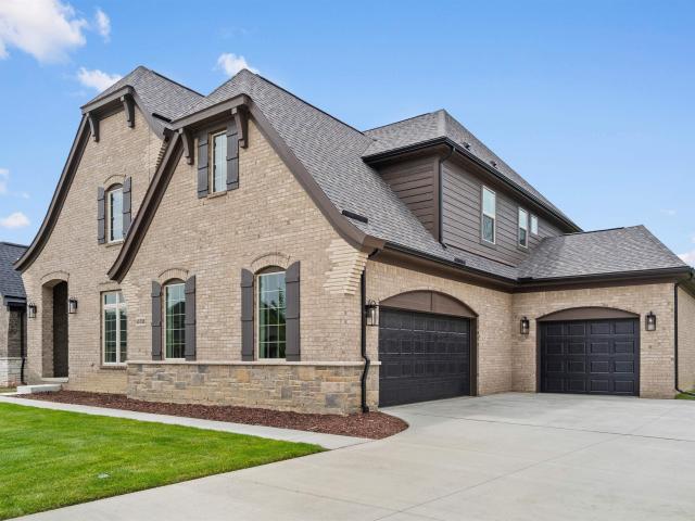 55735 Bay Oaks Court # 5