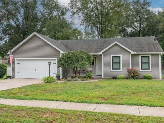 55739 Setter Ln, Osceola, IN 46561