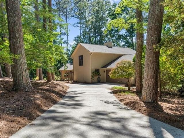 5573 Hidden Harbor Lndg, Gainesville, GA 30504