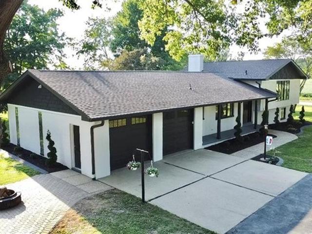 5573 State Route 160, Highland, IL 62249