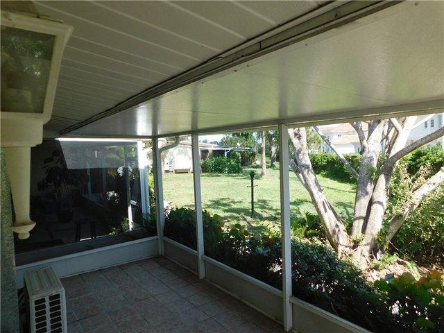557 7th Pl Unit 557, Vero Beach, FL 32962