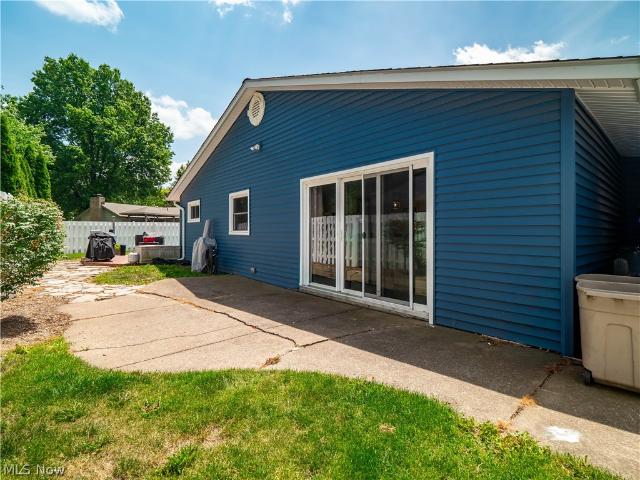 557 Crossbrook Drive