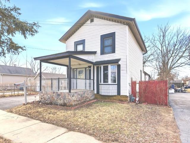 557 Binder St, Aurora, IL 60505