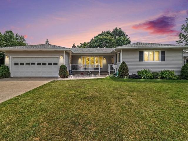 557 Broad Ave, Manistee, MI 49660