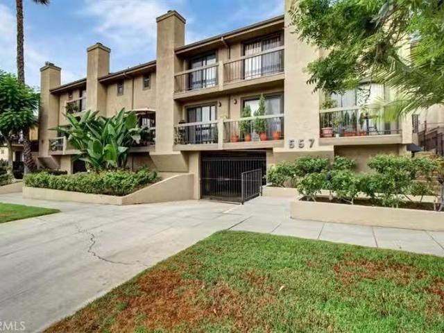 557 East Verdugo Avenue, Unit D, Burbank, CA 91501