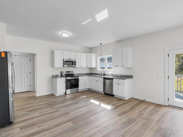 557 Fredonia Rd Road