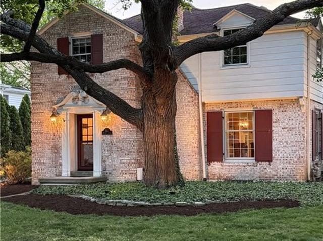 557 Hathaway Rd, Oakwood, OH 45419