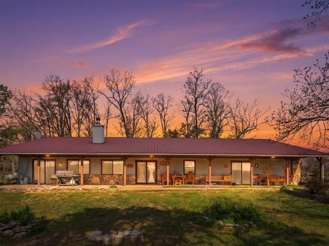 557 Hagewood Lane