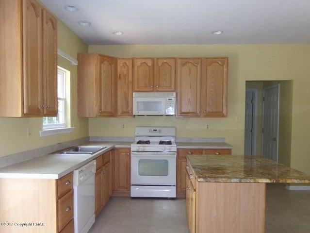 557 Marco Way, East Stroudsburg, PA 18302