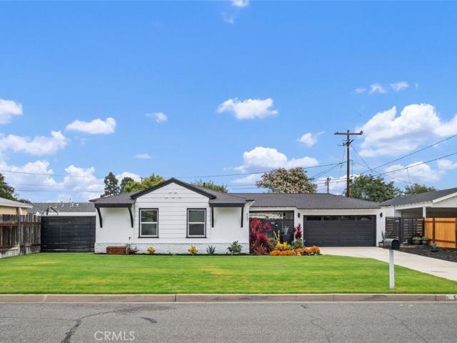 557 S Rosalind