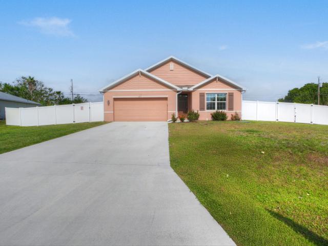 557 SW Columbus Dr, Port St. Lucie, FL 34953 | MLS #B26023 | Compass