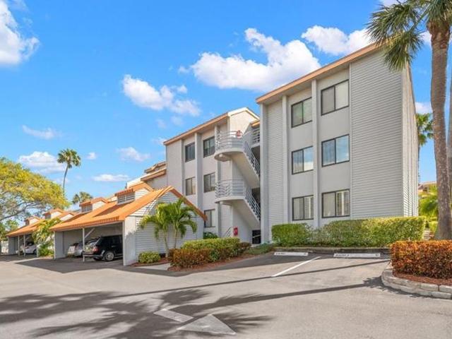 557 Pinellas Bayway S #121, Tierra Verde, FL 33715