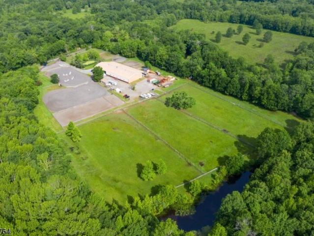 557 Pleasant Plains Rd, Long Hill Twp. Us, nj