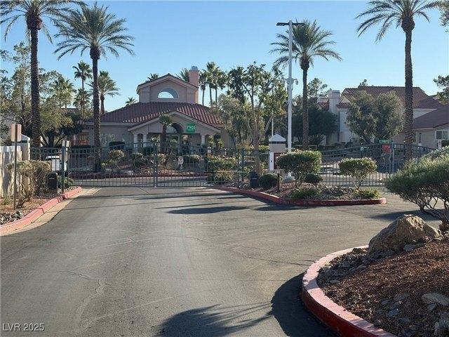 557 Yacht Harbor Dr, Las Vegas, NV 89145