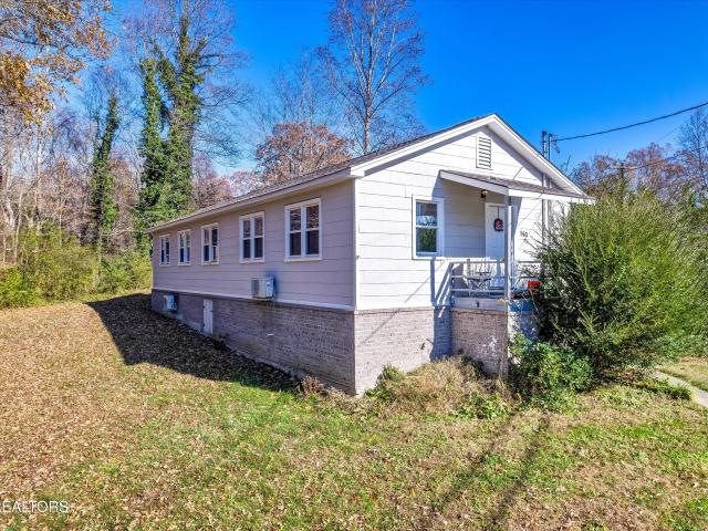 558/560 W Outer Drive