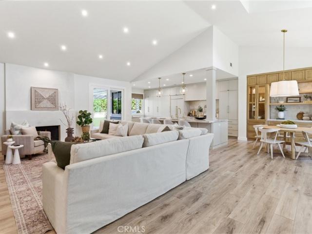 5585 Bayberry Way