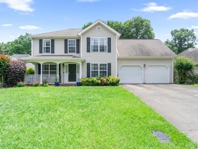 5585 Sarah Dr, Ooltewah, TN 37363