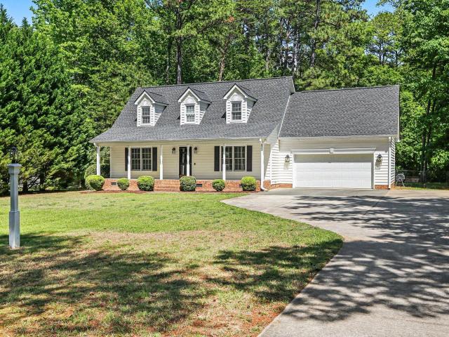 5586 Farmington Drive
