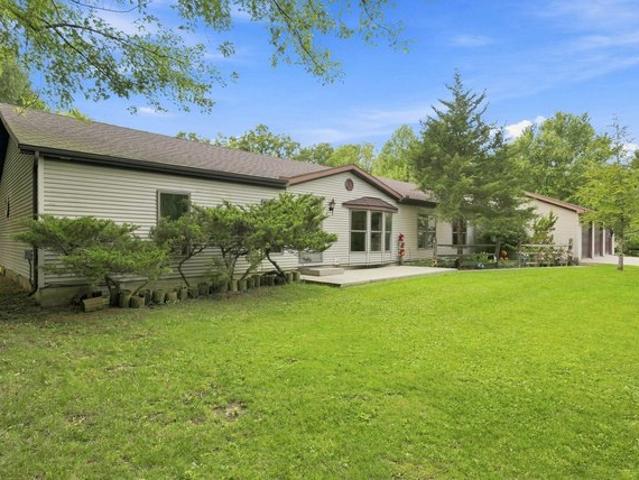 5587 N 650 Rd W, Larwill, IN 46764