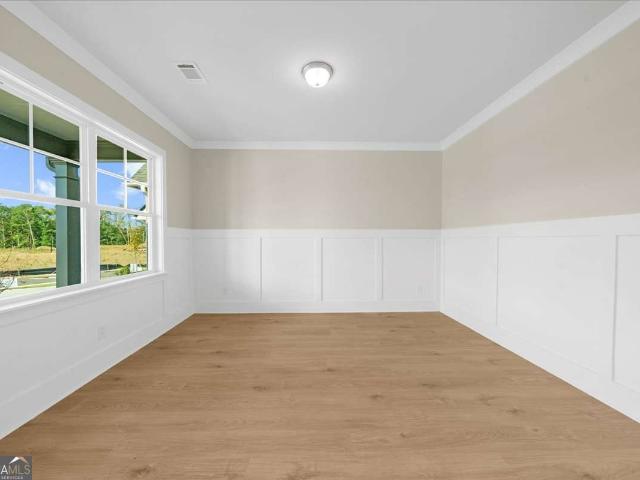 5587 Overview Drive