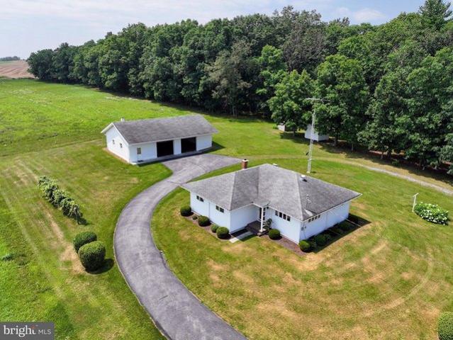 5587 Big Creek Rd, Clearville, PA 15535
