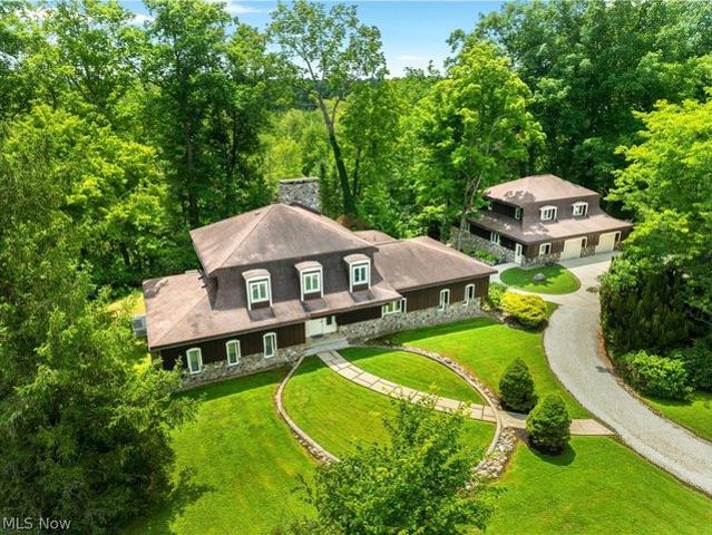 5587 Charleston Rd, Newton Falls, OH 44444