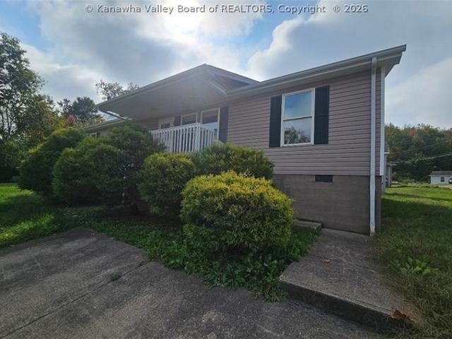 5587 Kanawha Tpke, Saint Albans, WV 25177