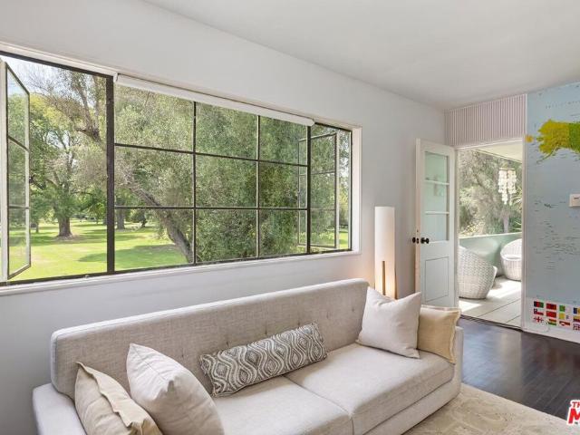 5587 1/2 Village, Los Angeles, CA 90016 | MLS #26852