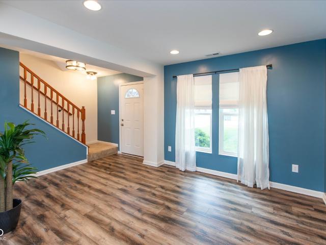 5588 W Woodhaven Drive
