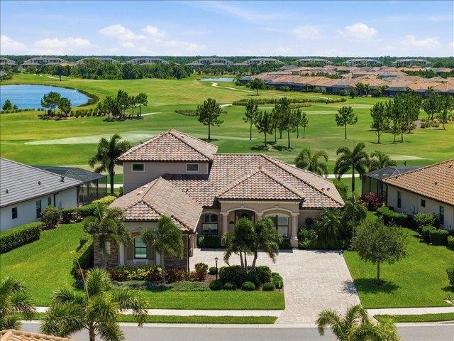 5580 Mulligan Way, Lakewood Ranch, FL 34211